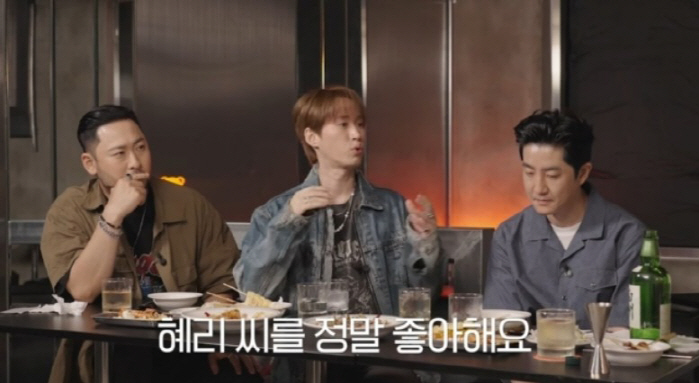 Tablo Expresses Deep Admiration for Singer and Actress Hyeri - Discover ...