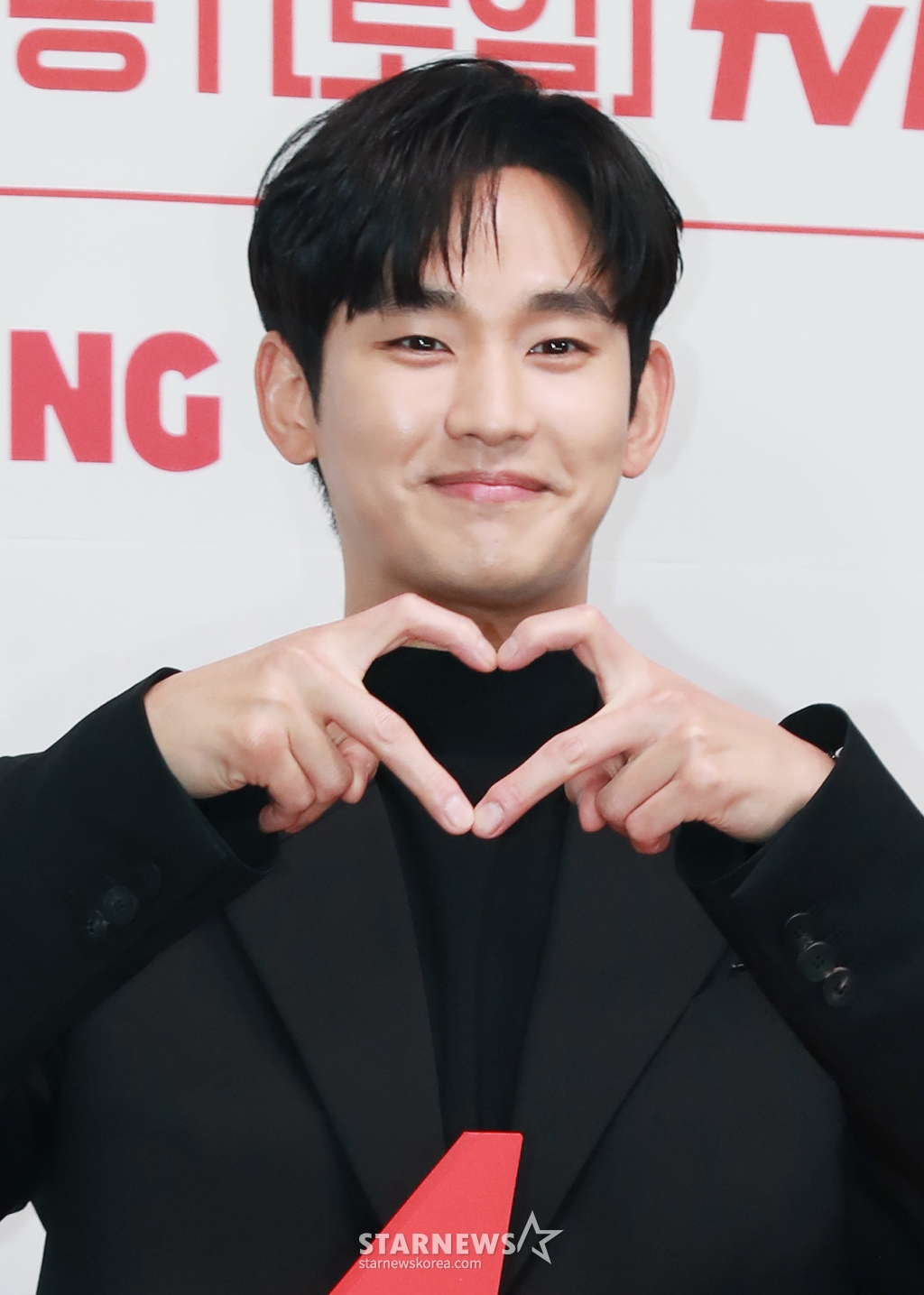 Kim SooHyun's highly anticipated return, finding new connections in 'Queen Of Tears' - Kpopmap