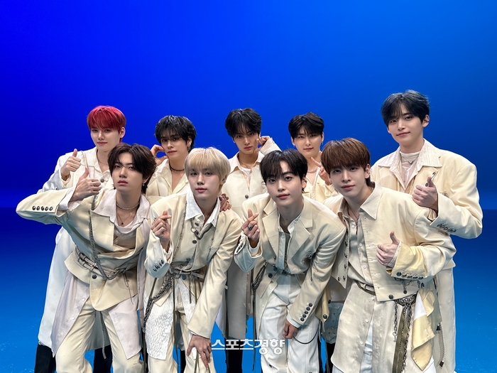 CRAVITY has once again captivated the hearts of music fans with their ...