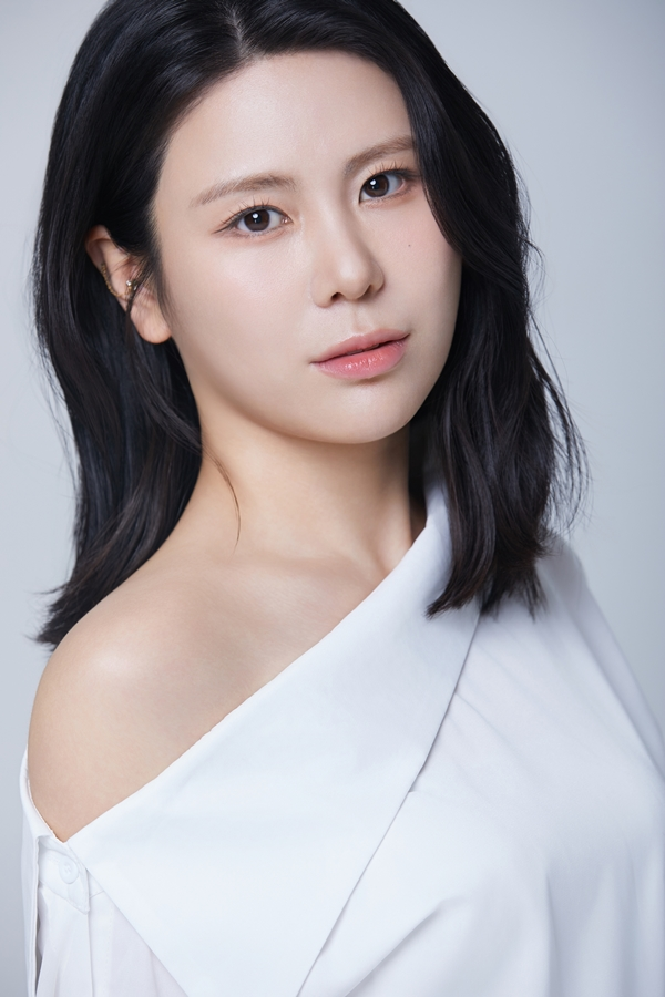 Choi Hyang Anticipated to Make a Mark with New Album Release - Discover ...