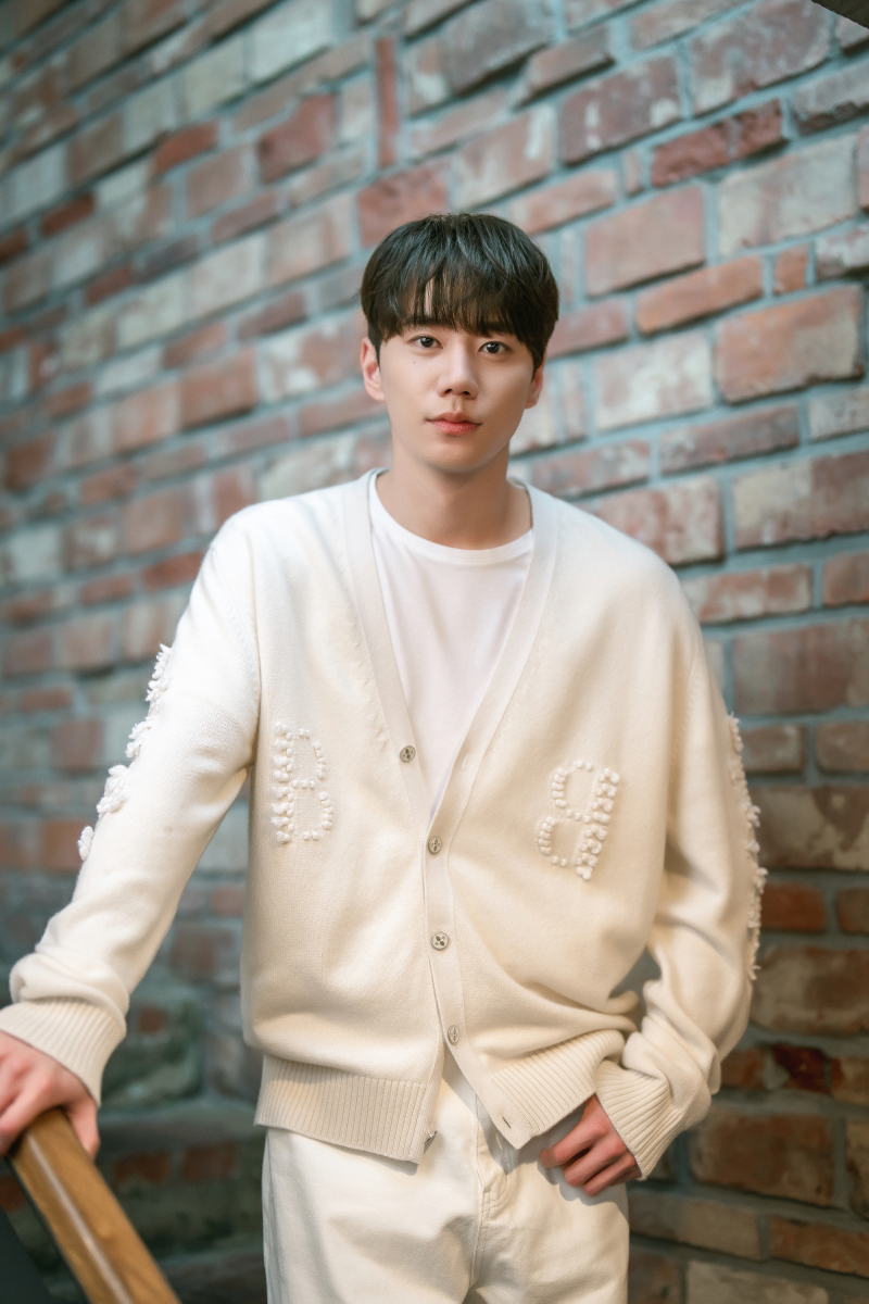 Lee JunYoung Shares Behind-the-Scenes Story of Portraying a Chaebol in 'Dreaming of a Freaking ...