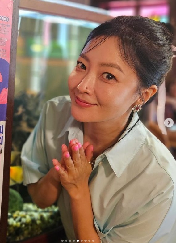 Kim HeeSun Captivates Fans with Her Ageless Beauty - Discover Latest K ...