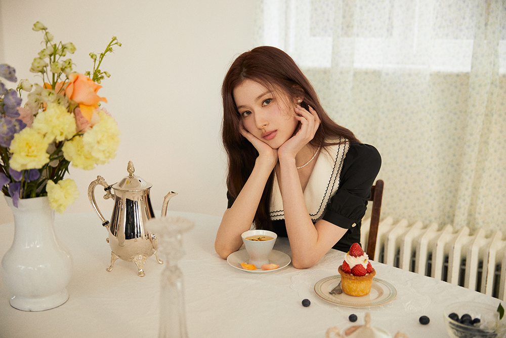 A New Spring, Captivating Moments with TWICE Sana and Lenina - Discover ...