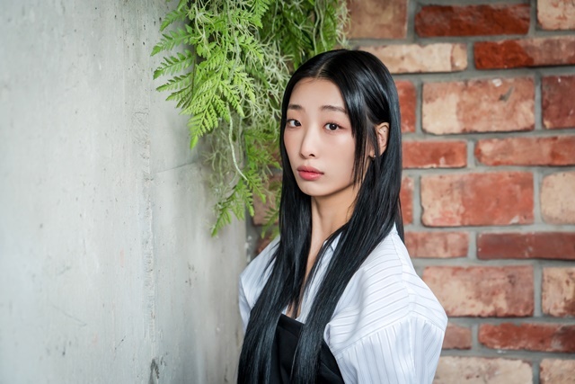 Rising Stars in Love: Ryu DaIn and Lee ChaeMin's Blossoming Romance - Kpopmap