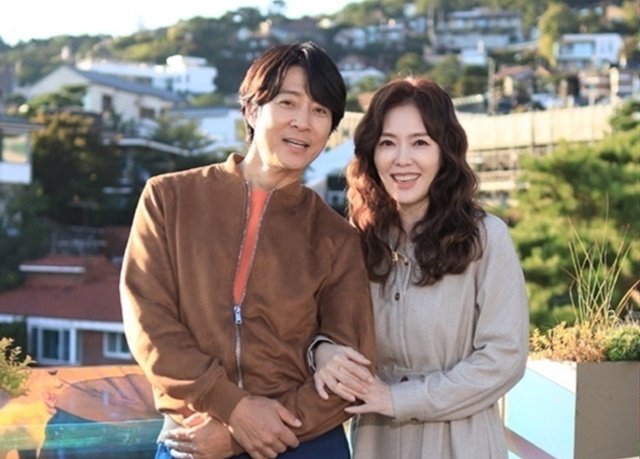 Choi SooJong and Ha HeeRa Couple Sign Exclusive Contract with Wellmade Holdings - Discover ...